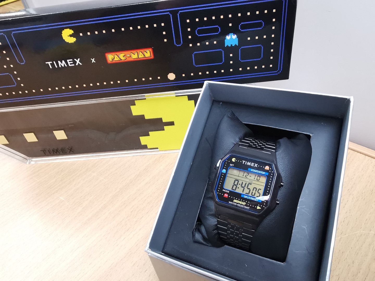 Timex T80 x PAC-MAN 34mm Stainless Steel Bracelet Watch – bleep bloop