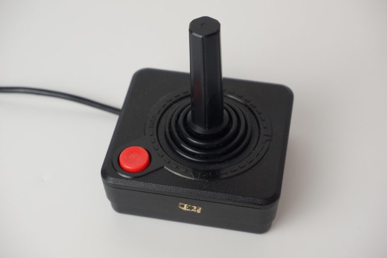 Atari 2600 ‘Vader’ – bleep bloop